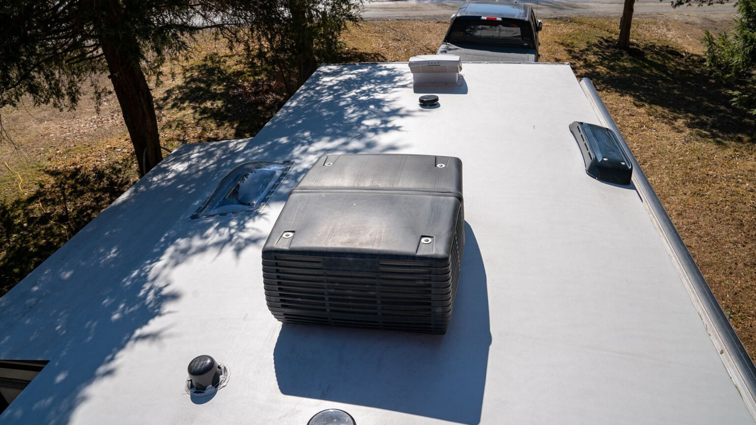 How to Fix a Leaking Camper Roof: A Comprehensive DIY Guide